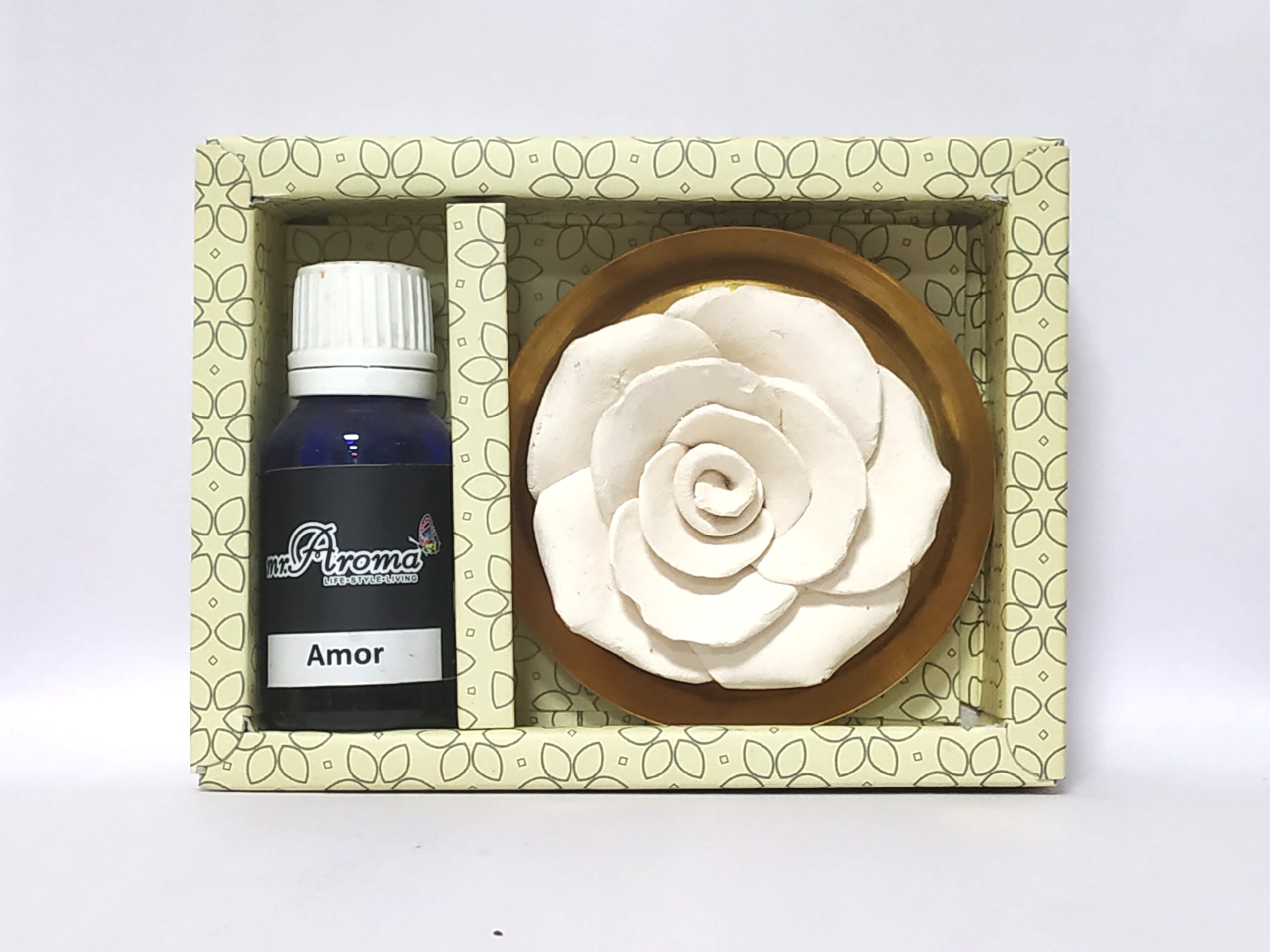 Buy Flower Diffuser Gift Set with Amor Vaporizer Oil By Mr. Aroma in ...